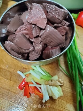 Stir-fried Duck Blood with Double Sauce Recipe - Simple Chinese Food