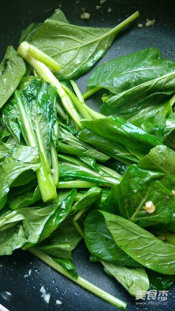 Stir-fried Choy Sum with Garlic and Oyster Sauce Recipe - Simple ...