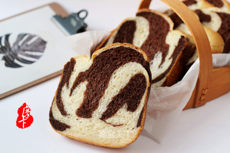 Bread Machine Version [cocoa Two-color Bread] Recipe - Simple Chinese Food