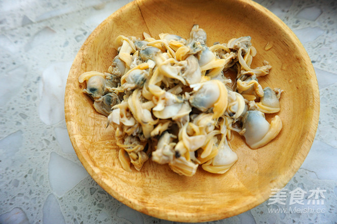 Clam and Egg Congee Recipe - Simple Chinese Food