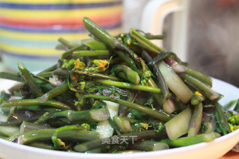 Ziqi Donglai-stir-fried Purple Choy Sum with Garlic Recipe - Simple ...