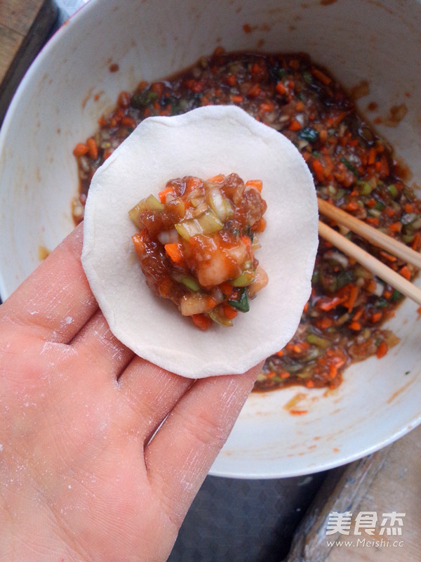 Pork and Carrot Dumplings Recipe - Simple Chinese Food
