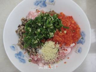 Three Fresh Carrot Rolls Recipe - Simple Chinese Food