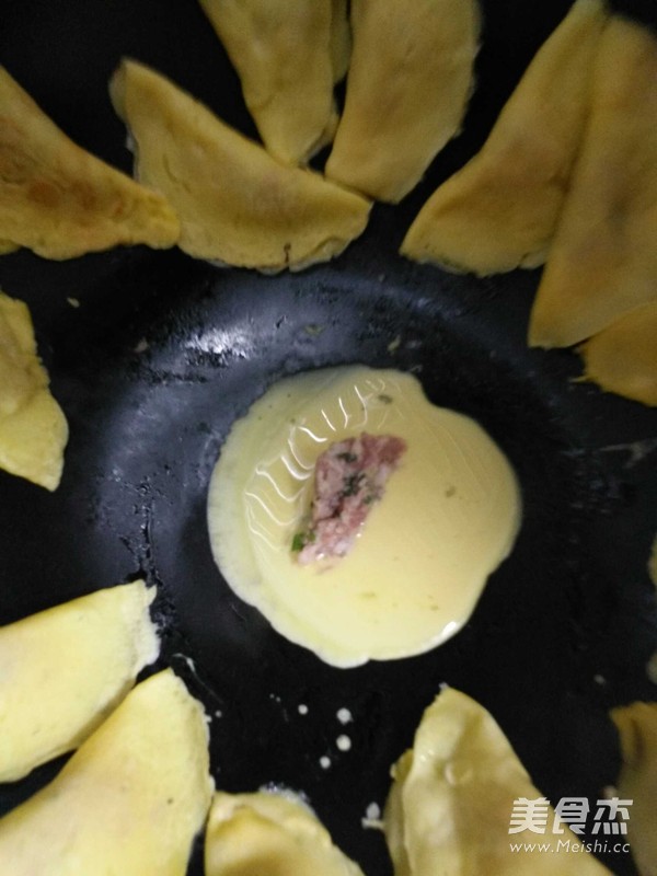 Egg Skin Meat Dumplings Recipe - Simple Chinese Food