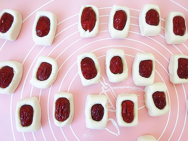 Milky Yam and Red Date Cake Recipe - Simple Chinese Food