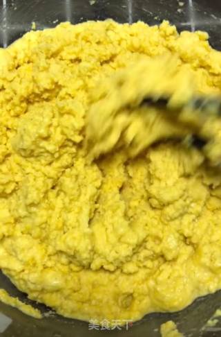 Cornmeal and Egg Wotou Recipe - Simple Chinese Food
