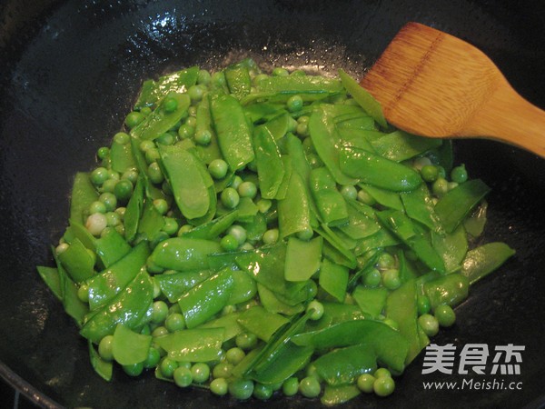Stir-fried Pea Pods Recipe - Simple Chinese Food
