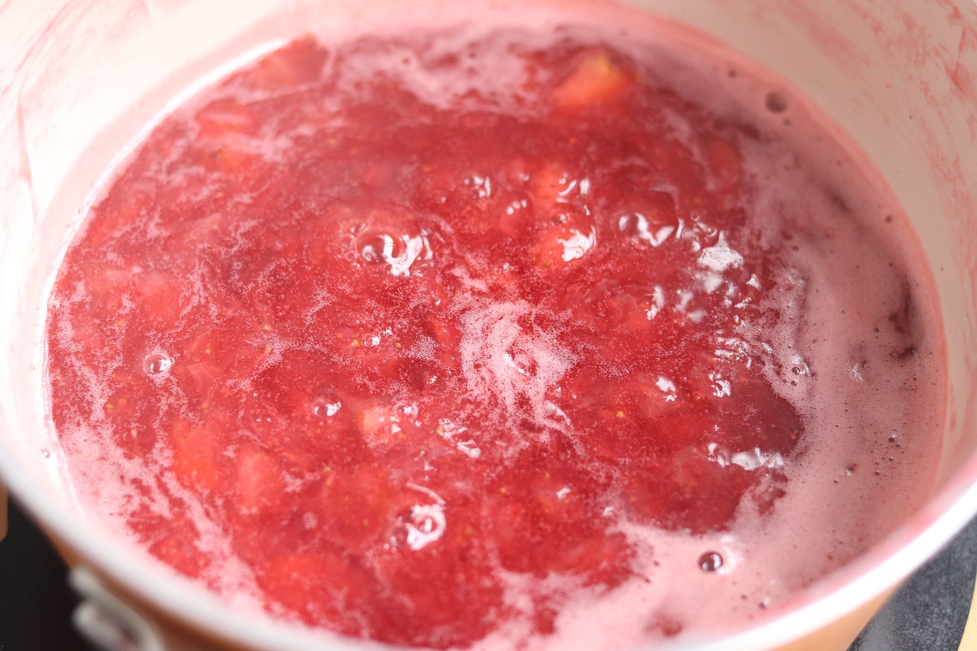 Net Red Strawberry Milk Drink Recipe - Simple Chinese Food