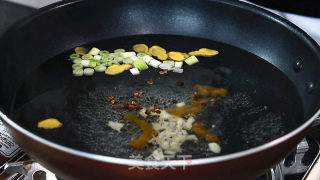 Double Pepper Overwater Fish Recipe - Simple Chinese Food