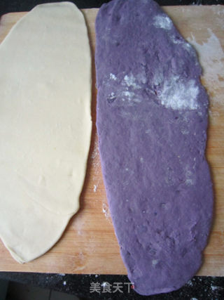 Purple Sweet Potato Two-color Cut Steamed Buns Recipe - Simple Chinese Food