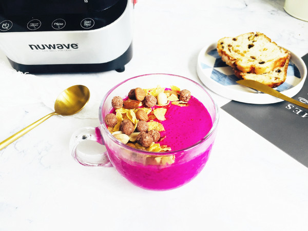 Dragon Fruit Yogurt Smoothie, Cool and Enjoyable Recipe - Simple ...