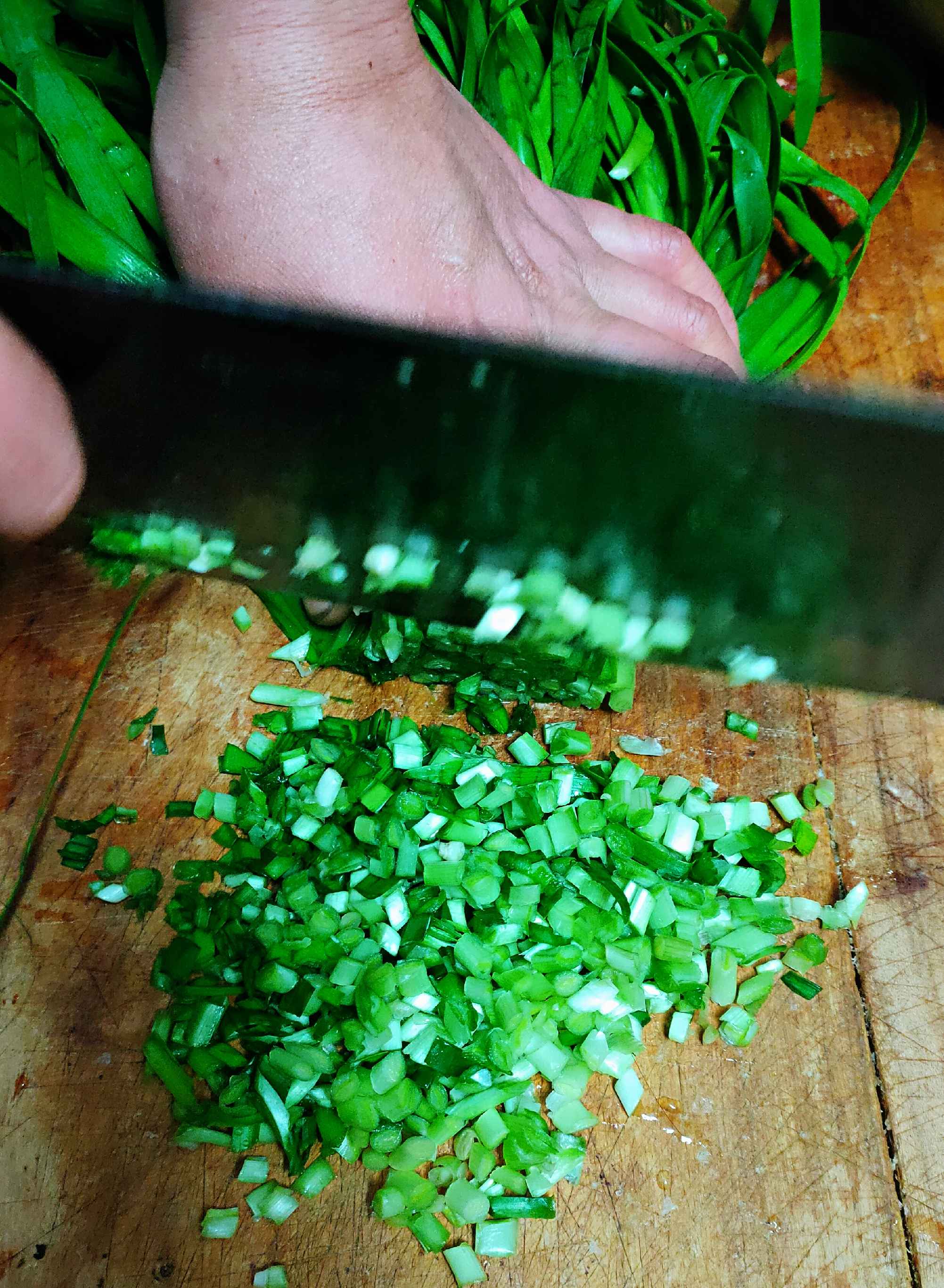 Super Simple Dumplings Stuffed with Pork and Chives Recipe - Simple ...