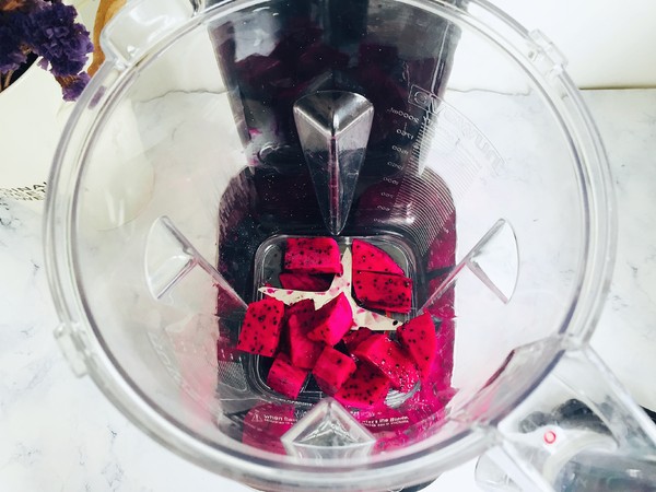 Dragon Fruit Yogurt Smoothie, Cool and Enjoyable Recipe - Simple ...