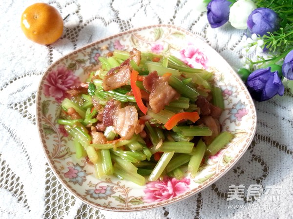 Stir-fried Celery with Pork Belly Recipe - Simple Chinese Food
