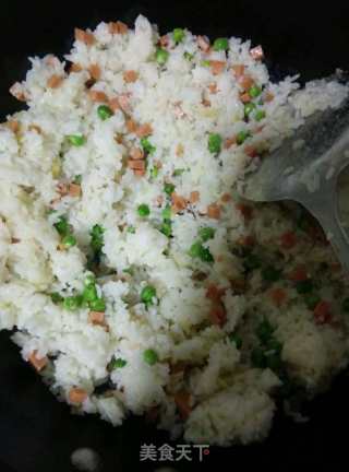 Fried Rice with Pea and Red Intestine Recipe - Simple Chinese Food