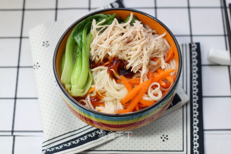Shredded Chicken Noodles Recipe - Simple Chinese Food