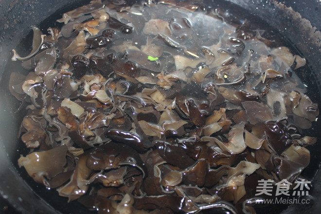 Taste Black Fungus Recipe - Simple Chinese Food