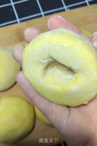 Cornmeal and Egg Wotou Recipe - Simple Chinese Food
