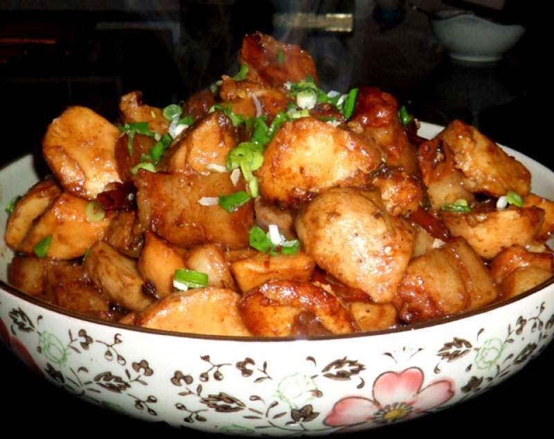 Sauce-flavored Taro Pork Belly Recipe - Simple Chinese Food