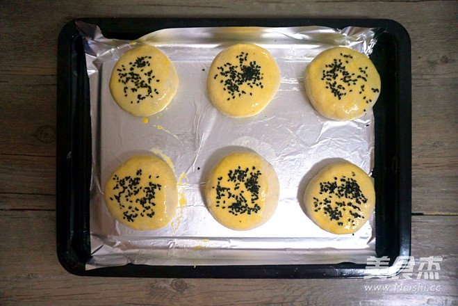 Red Bean Bread Recipe - Simple Chinese Food