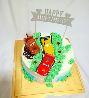 Creative Personality Birthday Cake Recipe - Simple Chinese Food