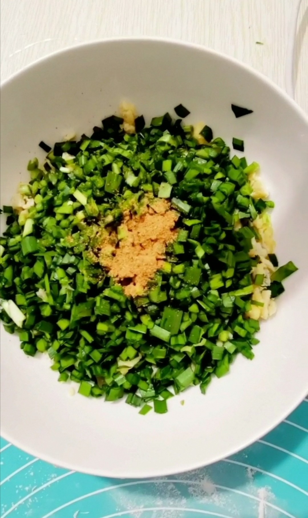 Chives and Egg Fried Bun Recipe - Simple Chinese Food