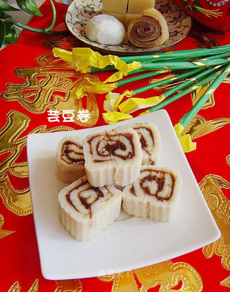 Beijing Snacks: Kidney Bean Rolls Recipe - Simple Chinese Food
